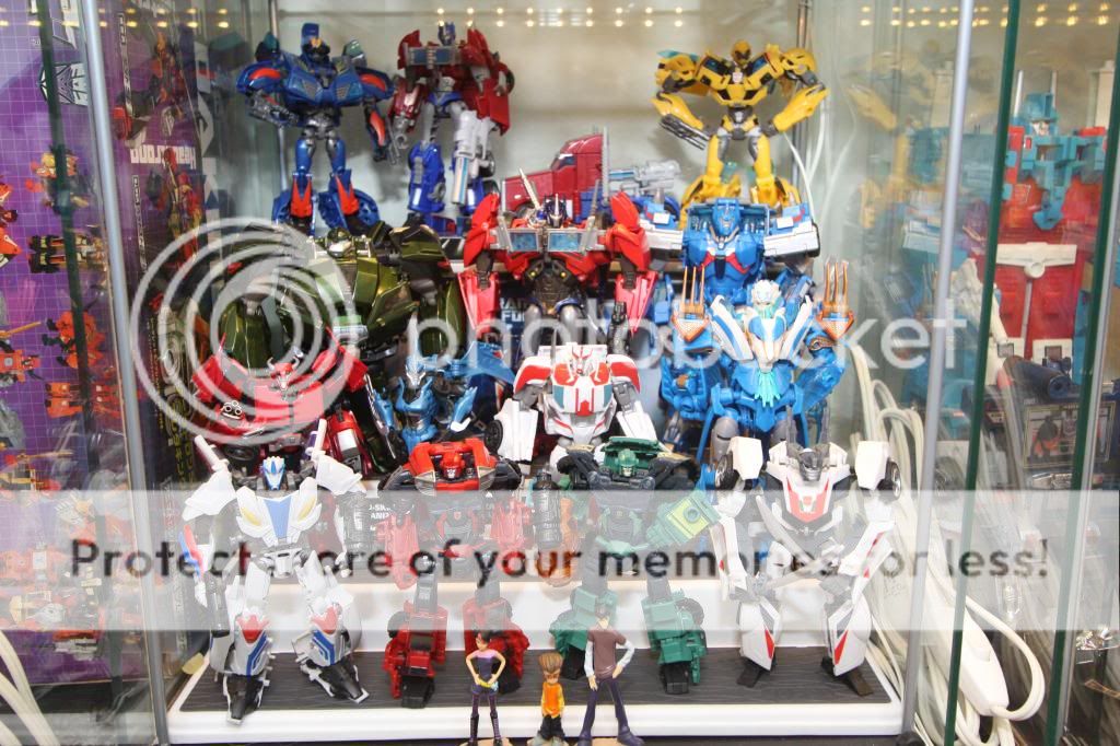 My Transformers Display for all to see | TFW2005 - The 2005 Boards